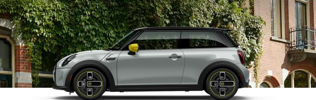 New 2022 MINI Electric Hardtop 2 Door Overview | Madison, WI